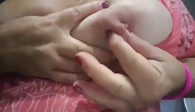 Troia Si Tocca Le Tettone Amaporn