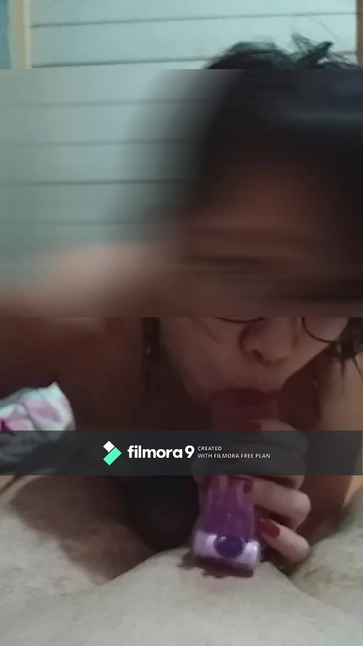 Mia moglie lo succhia e lo lecca - AmaPorn