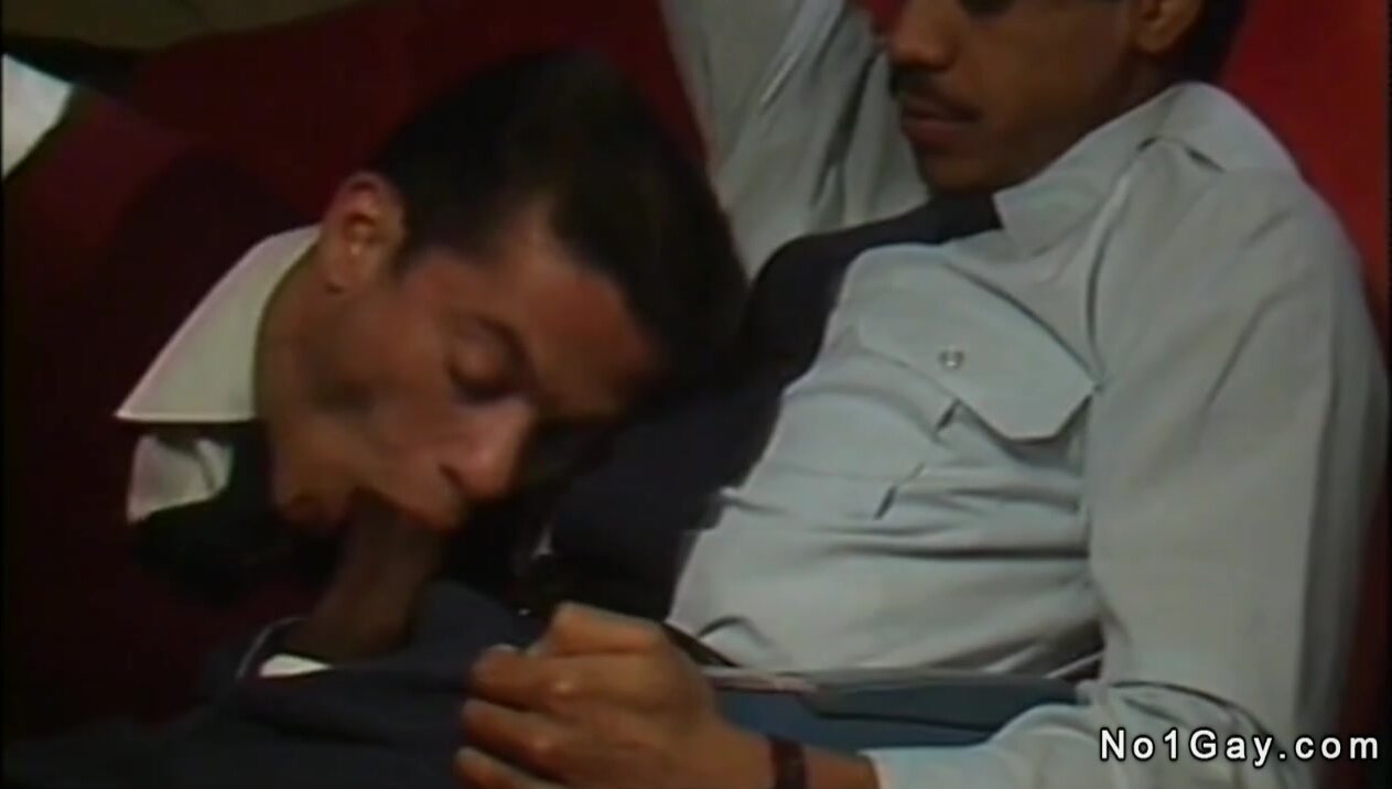 Trio Interrazziale Gay In Volo Amaporn