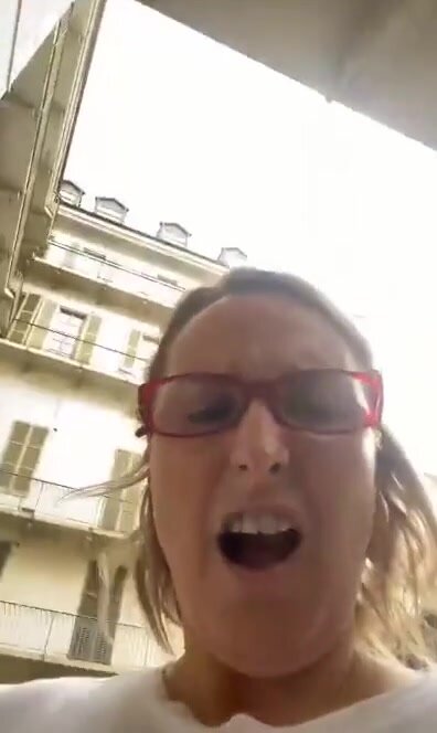 Mamma Tettona Mi Manda Un Video Amaporn