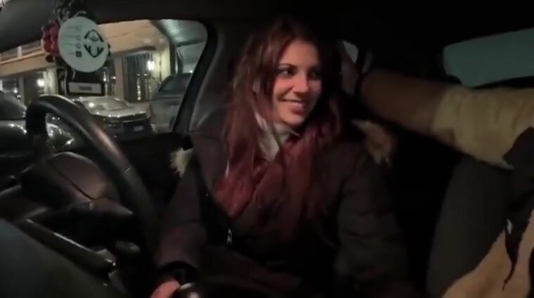 POMPA IN AUTO con LA MIA TROIA ! - AmaPorn