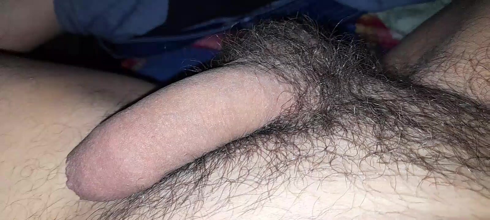 Annoiato Giochicchiando Col Pisello A Riposo Alla Fine Precum Amaporn